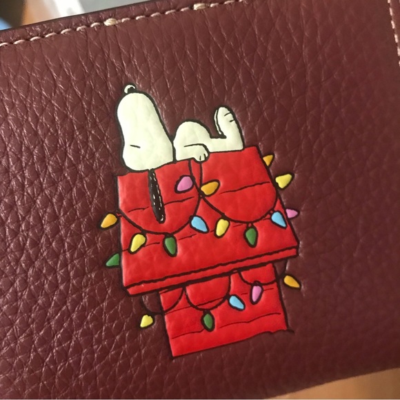 Coach | Bags | Coach X Peanuts Snap Wallet With Snoopy Lights Holiday ...